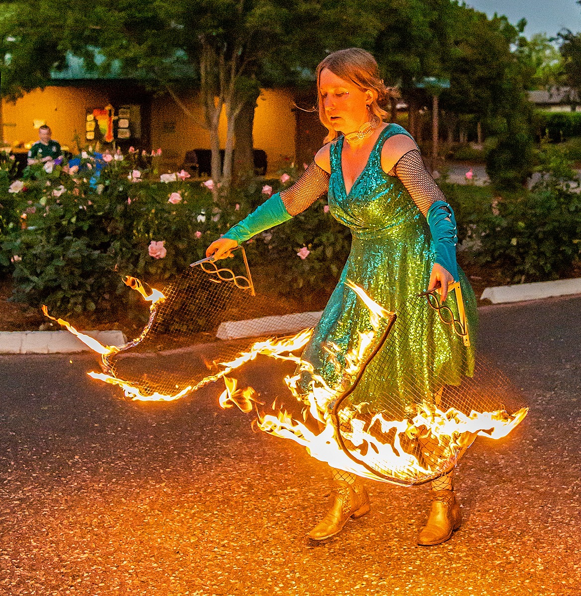 Live Music & Dance 2024 – ChiVAA